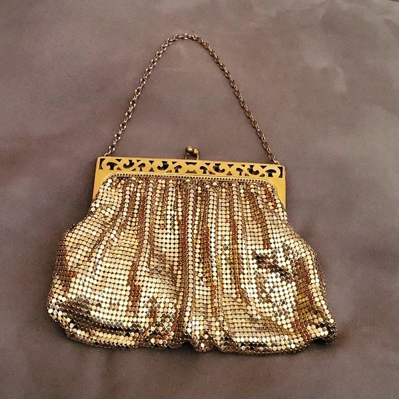 Whiting & Davis | Bags | Vintage Whiting And Davis Wrist Clutch | Poshmark